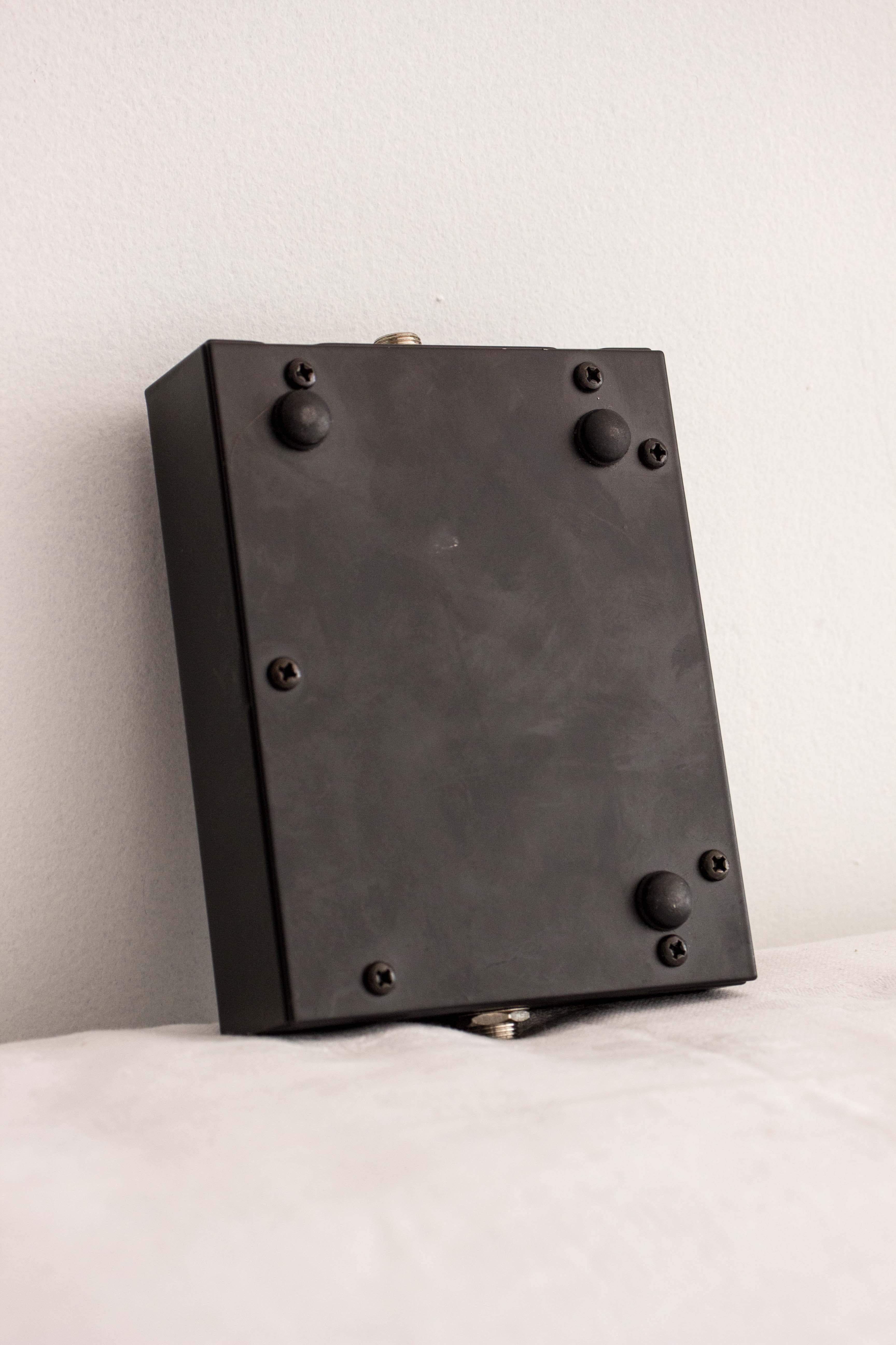 Leem AB-200 'The Connection' ABY Pedal – Topshelf Instruments