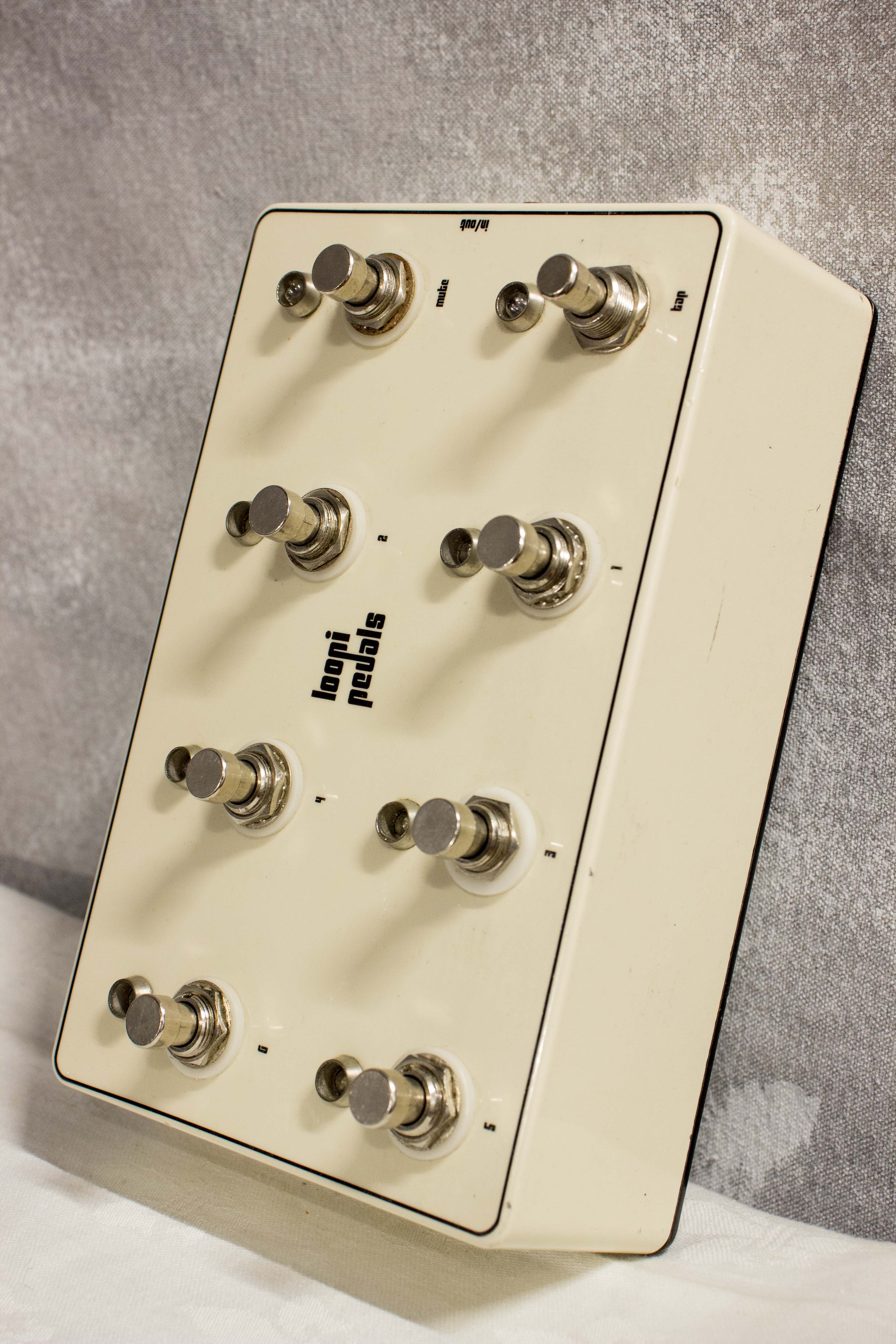 Loopi Pedals 6 Channel Double Deck Bypass Strip Loop Pedal – Topshelf ...