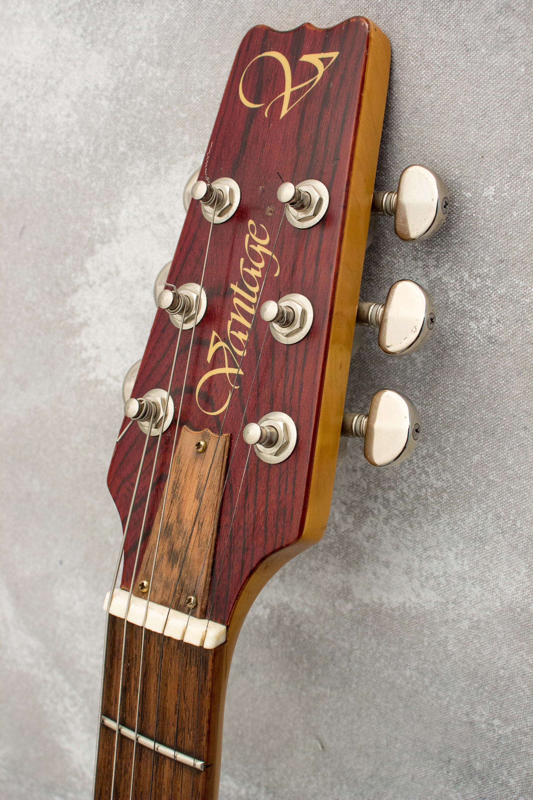 Vantage VA900 Matte Oak 1981 – Topshelf Instruments