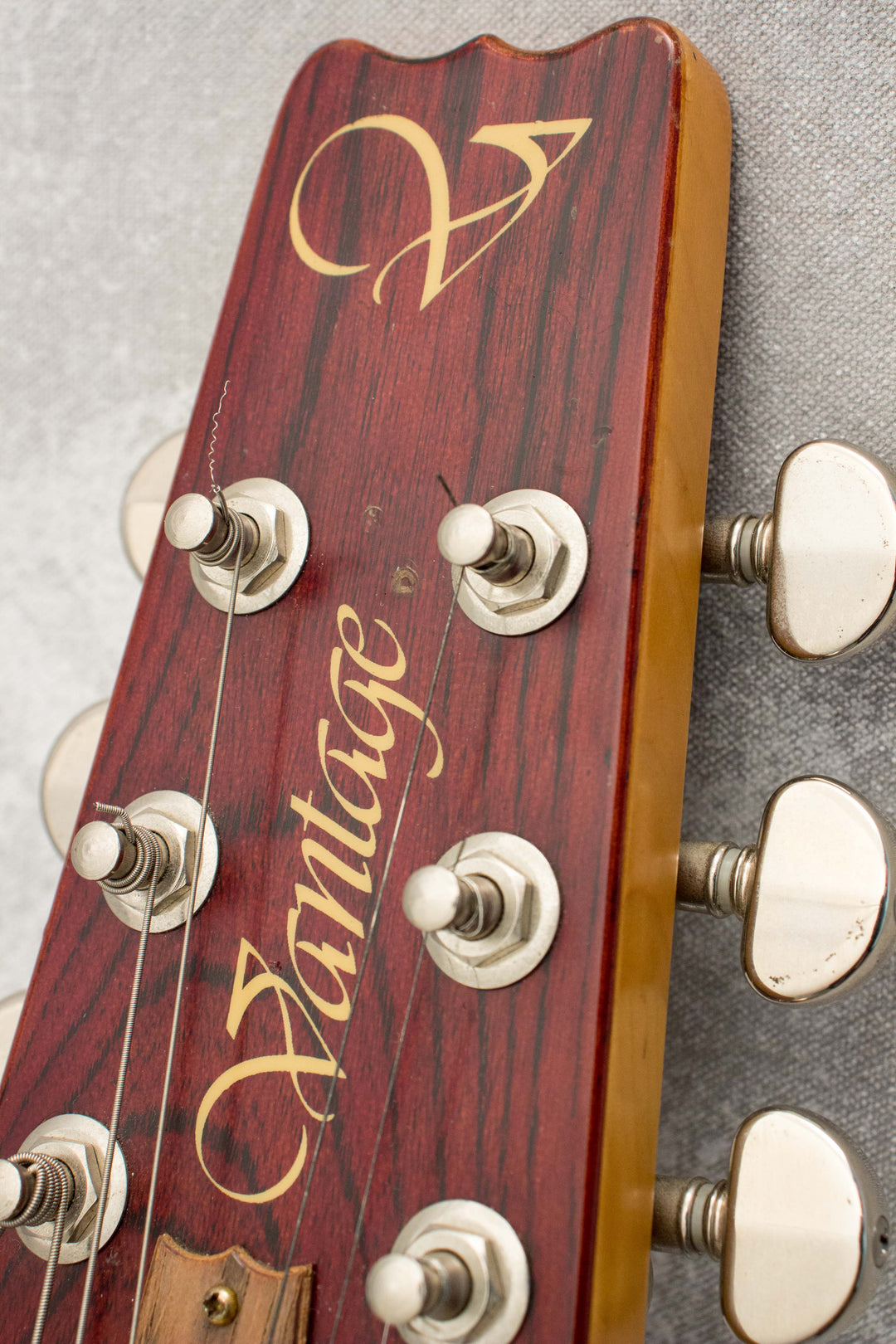 Vantage VA900 Matte Oak 1981 – Topshelf Instruments