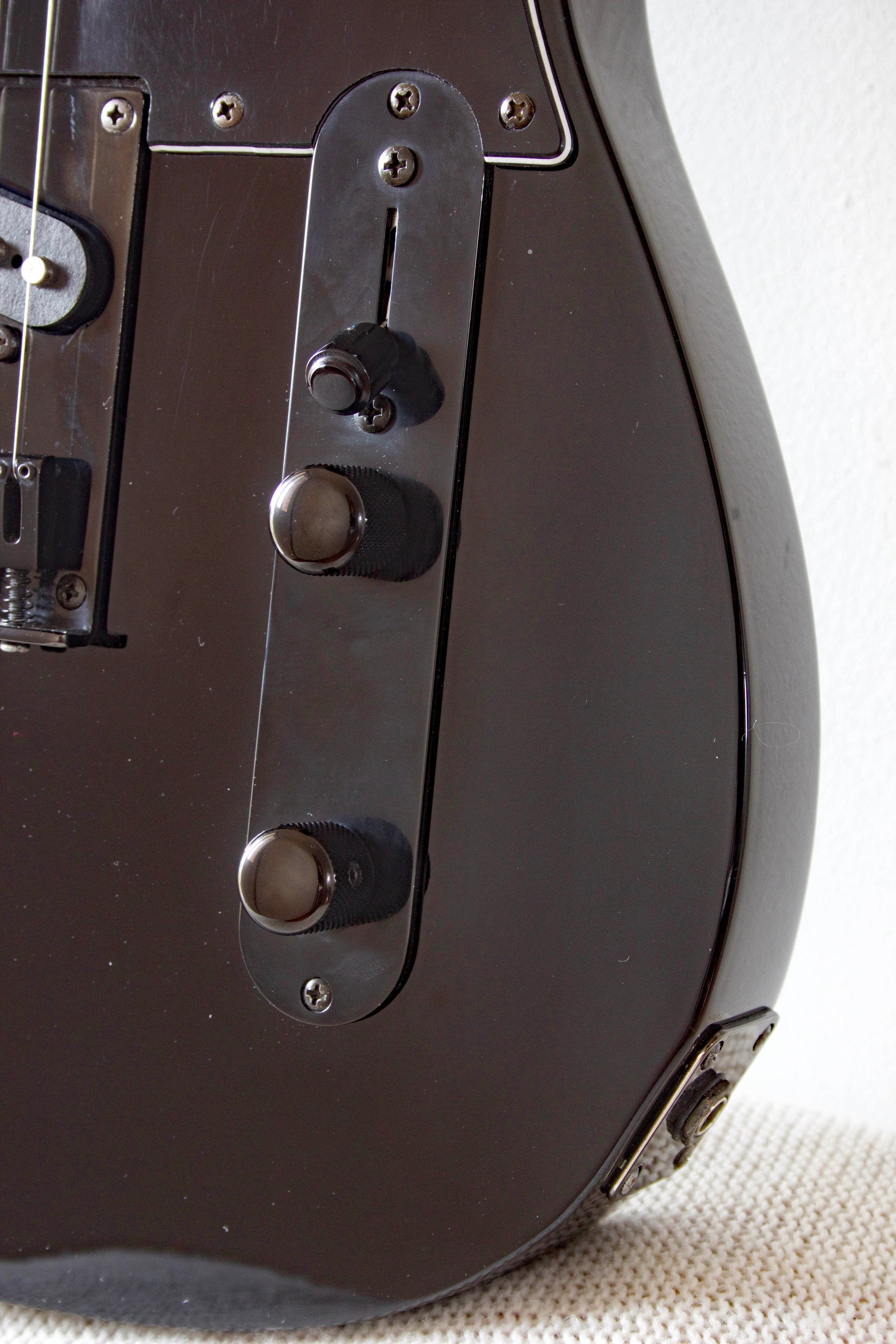 ESP LTD TE-212 Tele Style Black 2014 – Topshelf Instruments