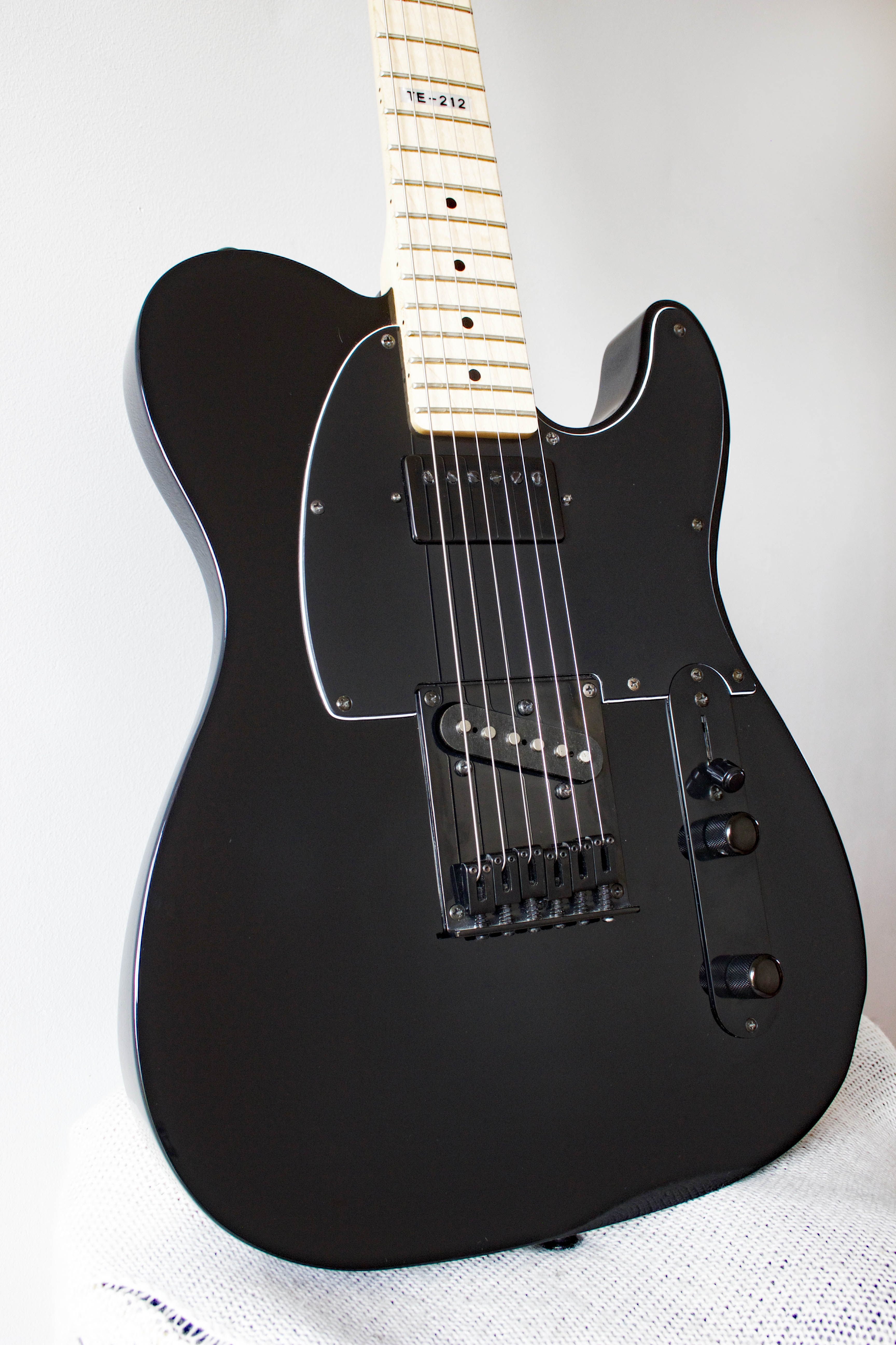 ESP LTD TE-212 Tele Style Black 2014 – Topshelf Instruments