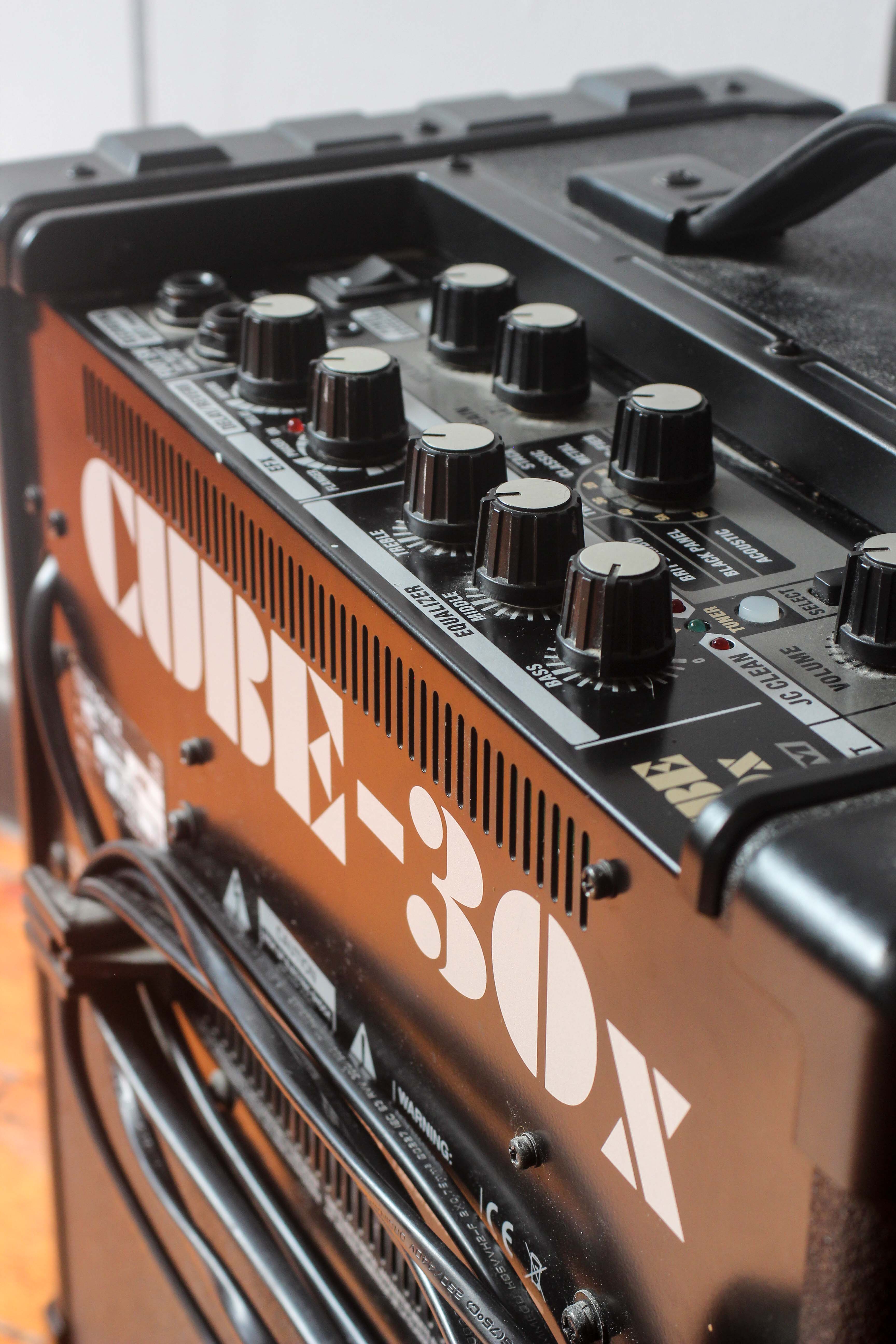 Roland Cube30X 1x10" Guitar Combo Amp – Topshelf Instruments