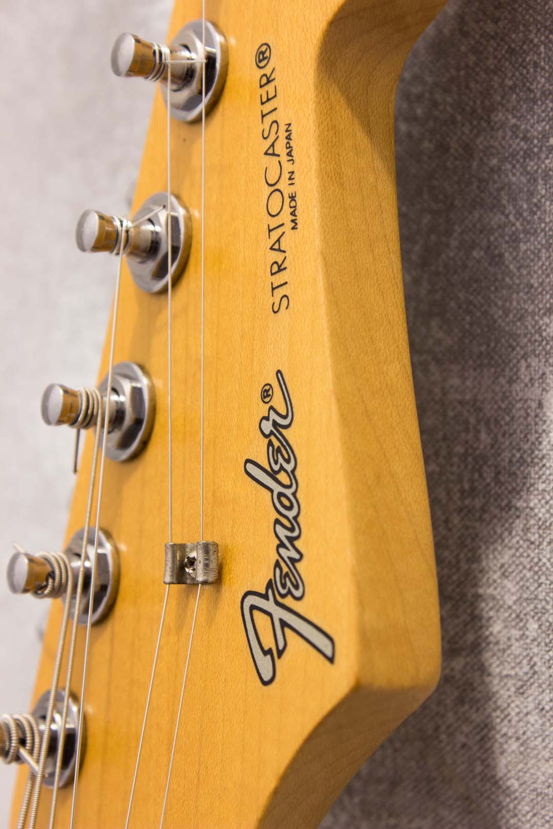 Fender Japan Standard Stratocaster ST43 Sunburst 2003 – Topshelf ...